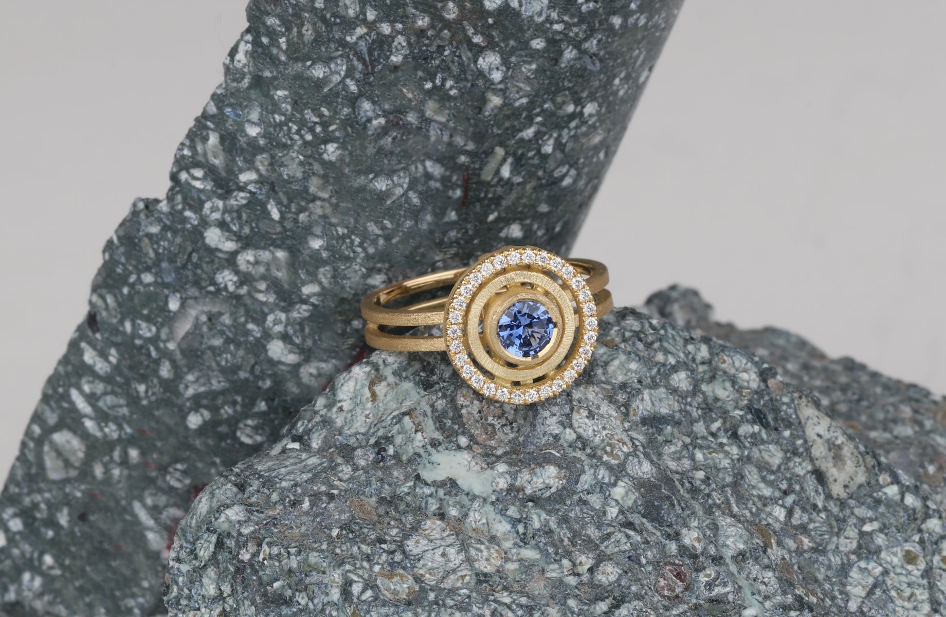 Exploring Halo and Target Ring Styles – Shimell and Madden