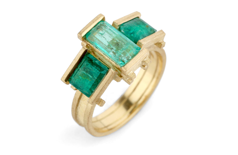Emerald Three Stone Parallel Ring – Shimell and Madden